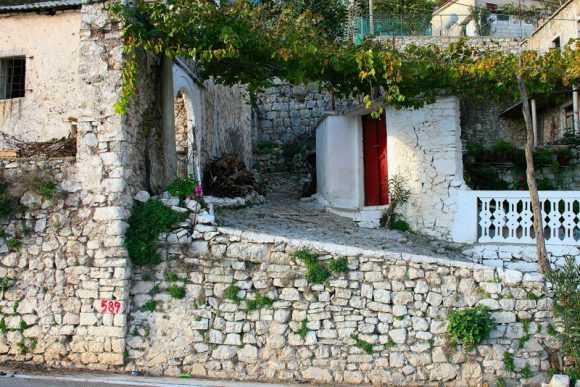 Vuno - the fascinating village of the Albanian Riviera • IIA