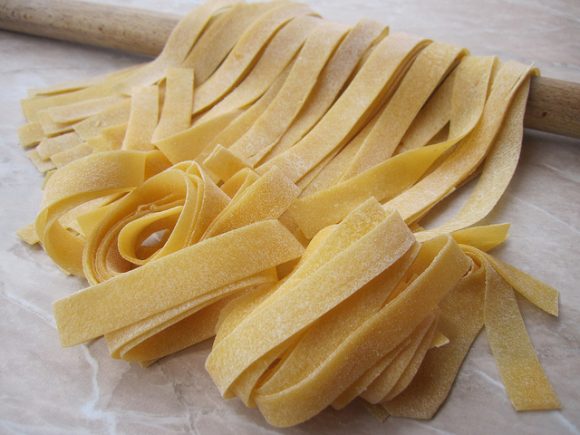 Reasons why Foreigners Enjoy the Albanian Cuisine • IIA