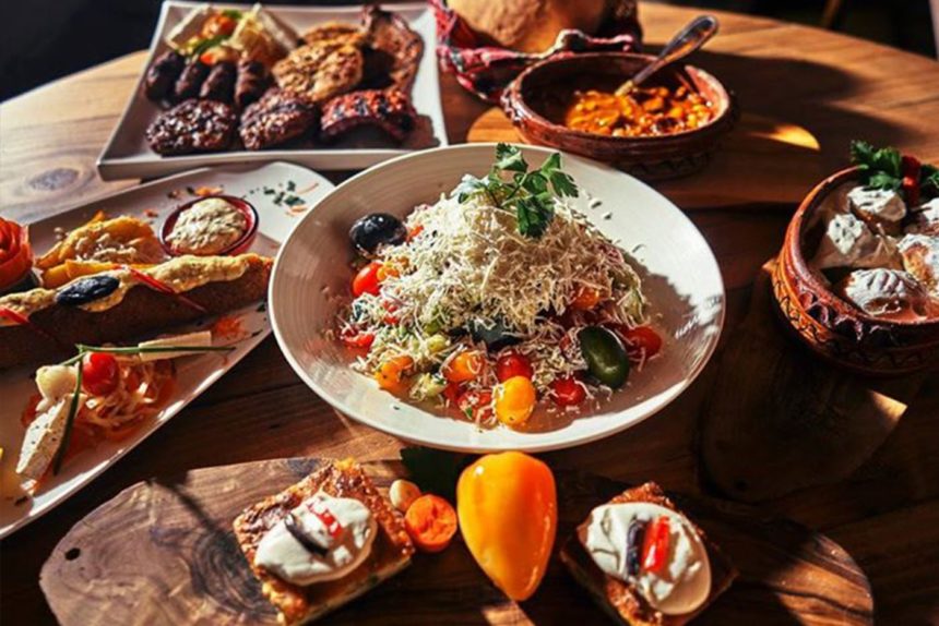 Reasons why Foreigners Enjoy the Albanian Cuisine • IIA